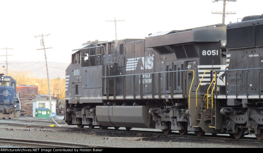 NS 8051